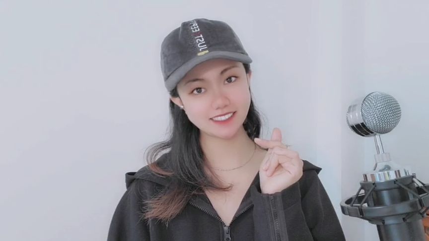 想在家学英语怎么办?那还不简单,Lucy的词根词缀小课堂每日放送