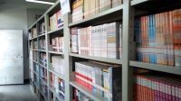 玉章高中法律图书角、法治宣传