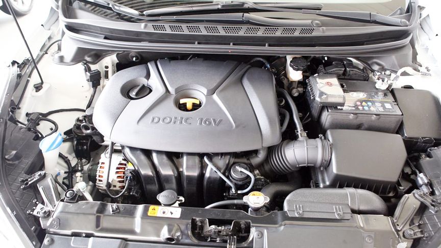 汽车发动机为什么做不到电动机一样平稳?这1点是根本原因