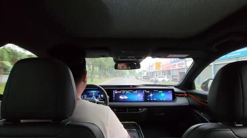 新一代蒙迪欧高配8AT黑科技揭秘!这些隐藏功能低配版根本没有