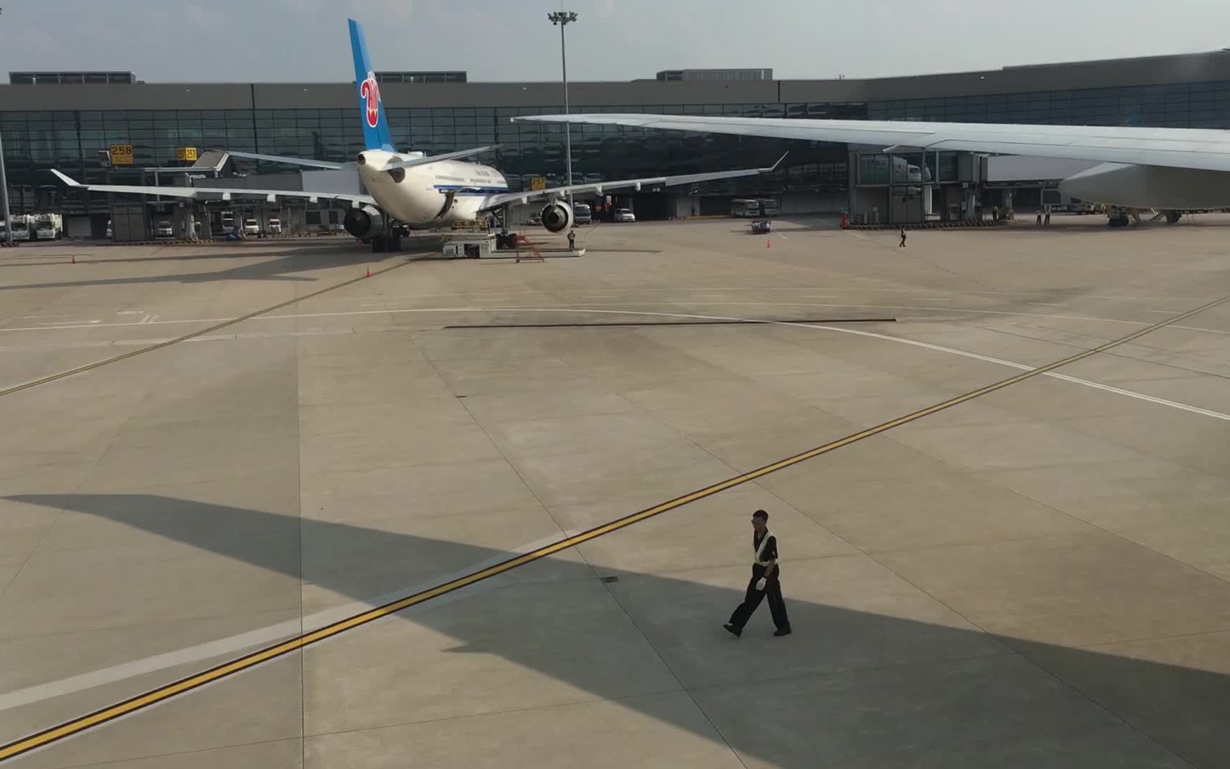 中国东方航空 CES7115 上海虹桥-北京首都飞行体验
