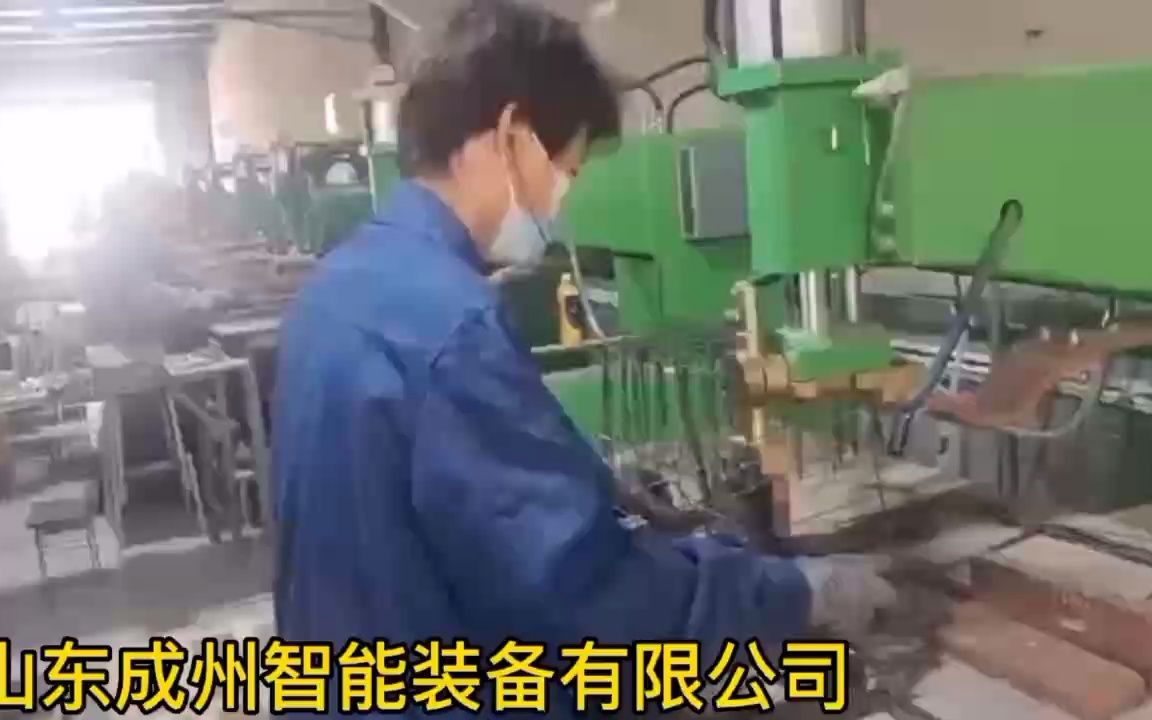 排焊机一次可均匀的完成多个焊点的点焊或凸焊、焊接效率更高。