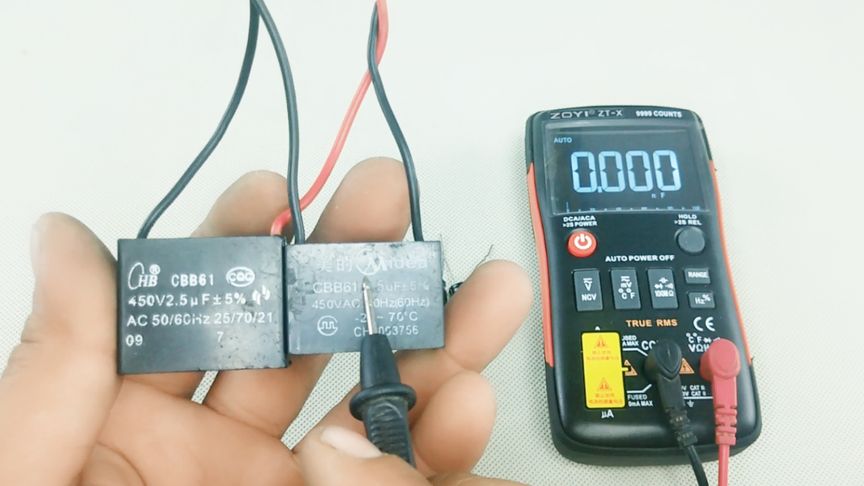 电容并联和串联耐压值/容量有何不同,及万用表测量电容方法分享