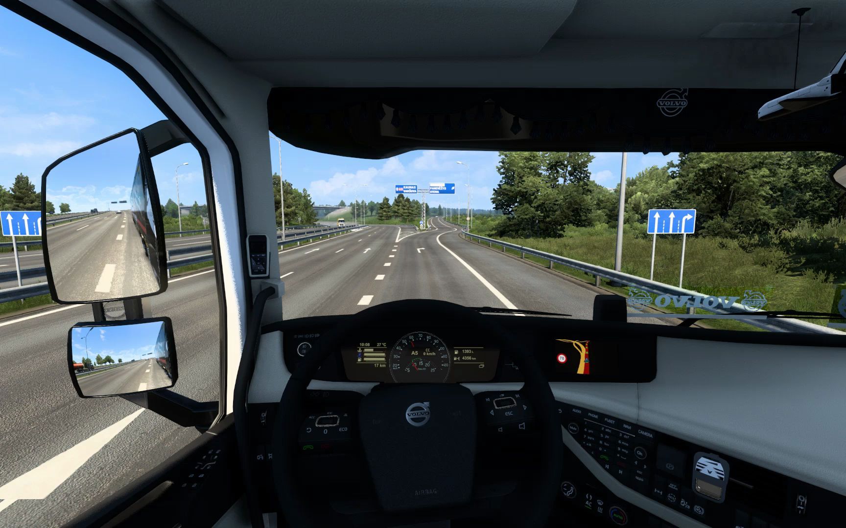 欧洲卡车模拟2鼠标也能玩出方向盘的既视感