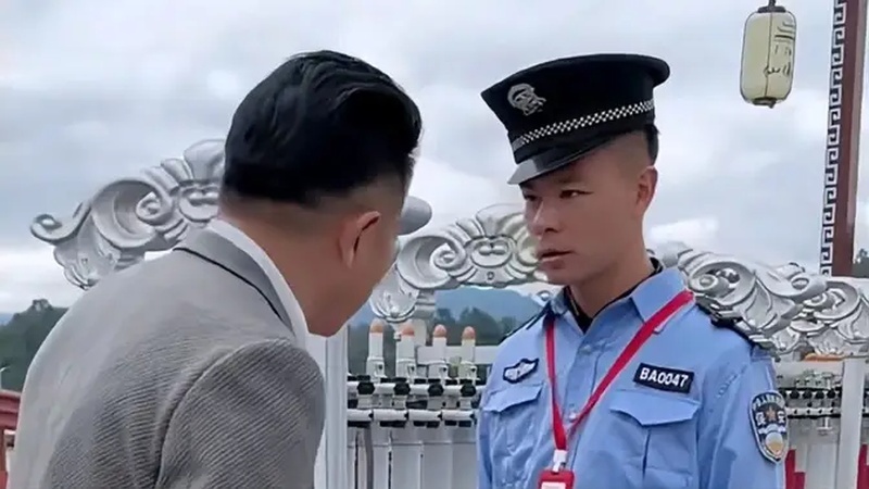 兢兢业业的保安,差点被无良管理开除,还好老板及时赶到