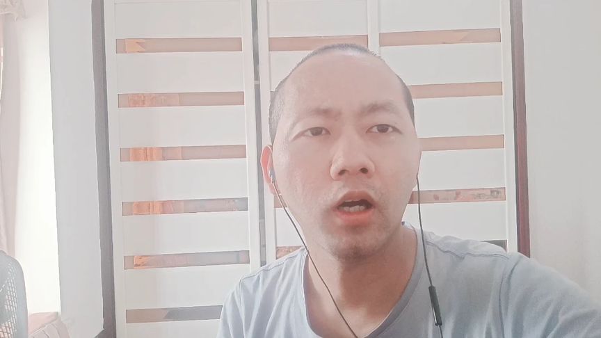 这不是纵容吗?北大满哥免费授权小满文案给奥迪