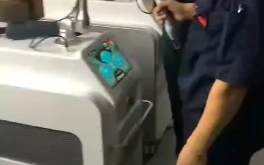 超皮秒发两台,年底要做祛斑项目的赶紧啦 不然在过几天您有钱,我有货,...