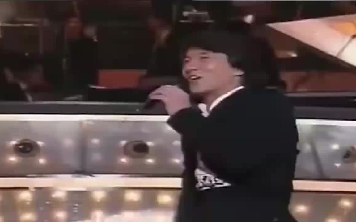 成龙张学友合唱(爱得比你深&但愿花常在)