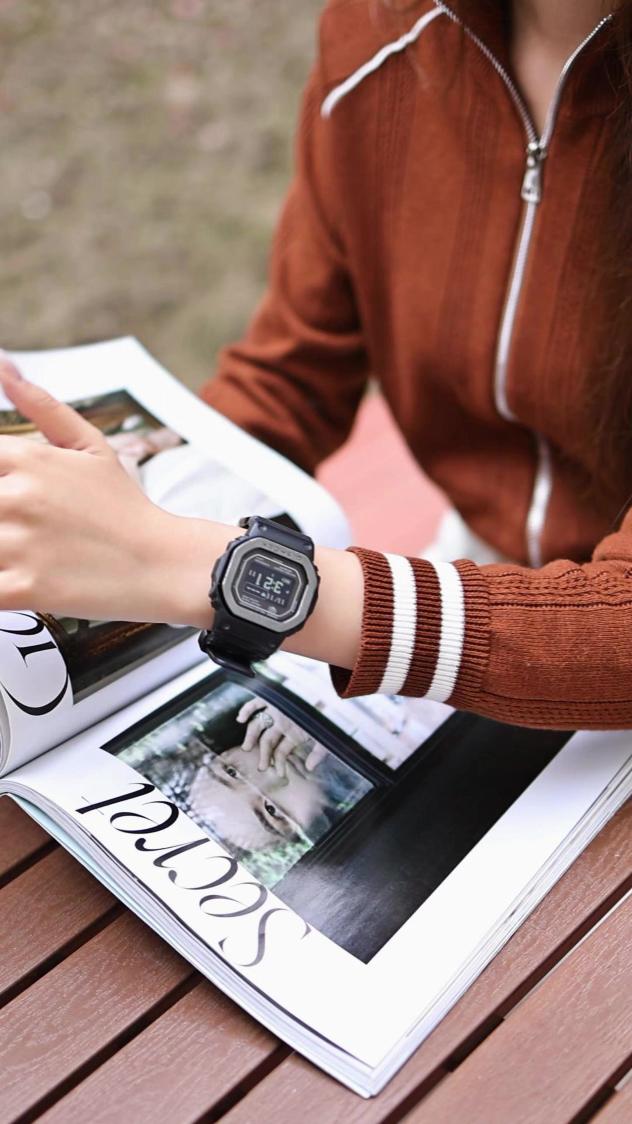 运动男生的手表该怎么选?这块DW-H5600智能方块就是版本答案!#...