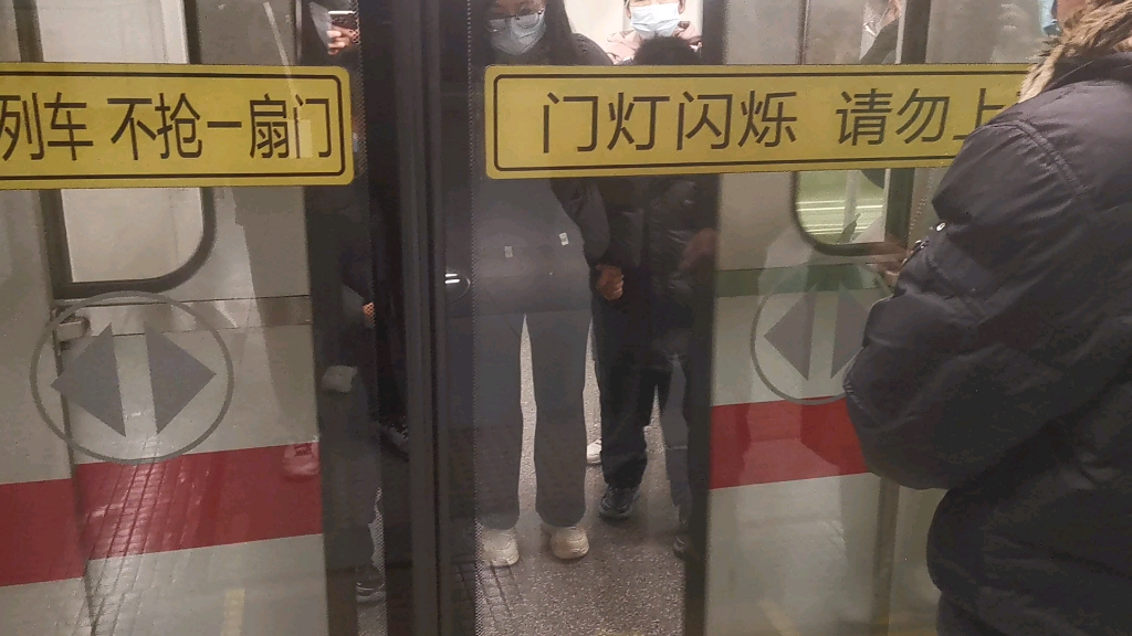 且看且珍惜的气动门