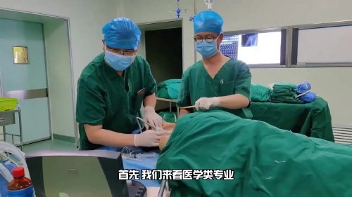 成为长治医学院的学霸,究竟需要付出怎样的努力与牺牲?