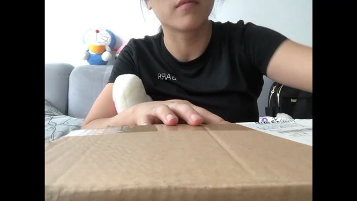 为了学拍视频,心血来潮买一个手持云台,完全不知道怎么使用。