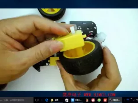 Arduino智能小车视频教程1-4 轮子安装 arduino机器人制作指南 arduino...