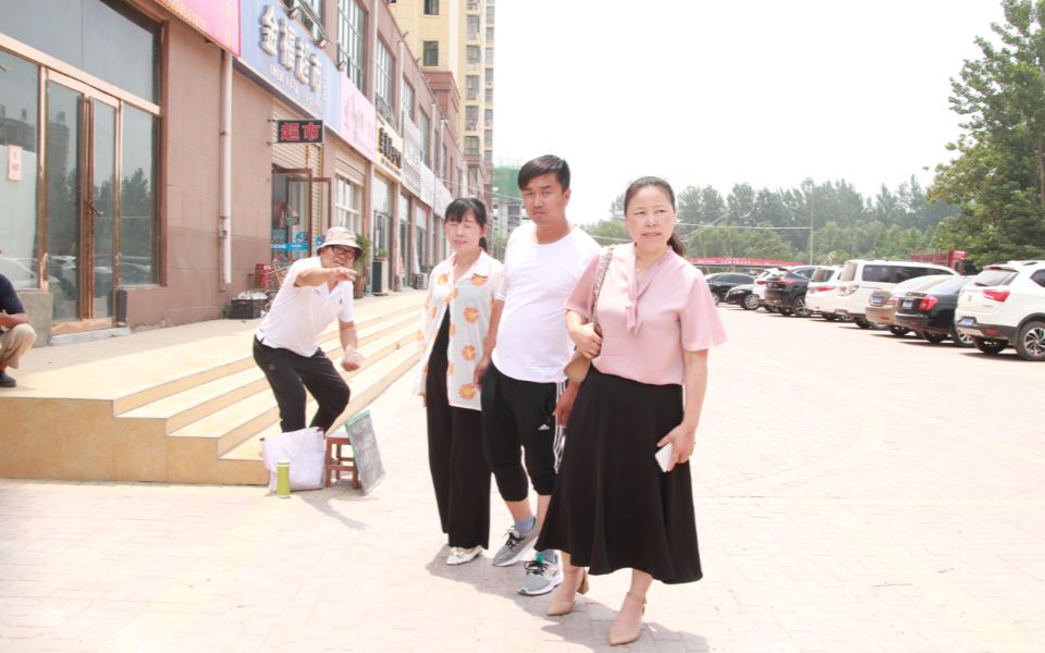 脑筋急转弯:为什么说蚕宝宝很有钱?来个‘美女’1秒答出,有才