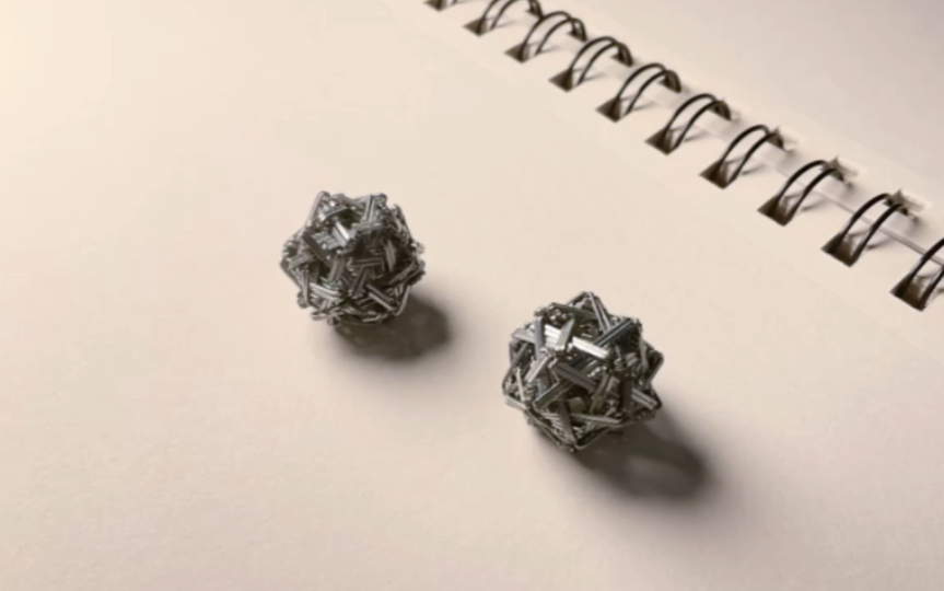 我用120个订书钉做了个12面“球”…