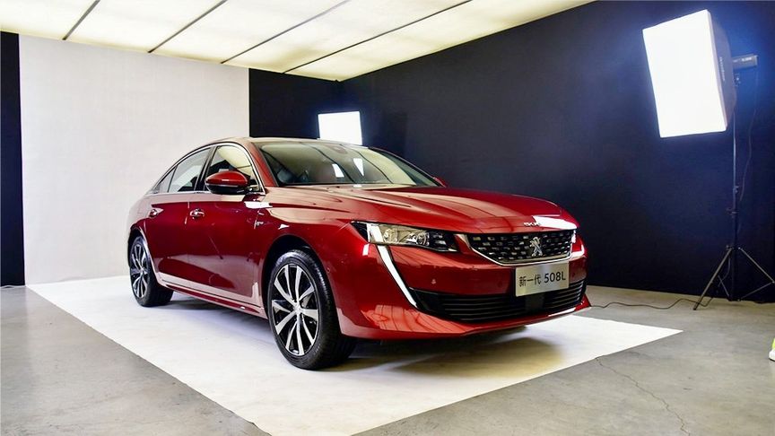 起源于赛车运动“赛道旗”灵感设计的东风标致508L你觉得如何?