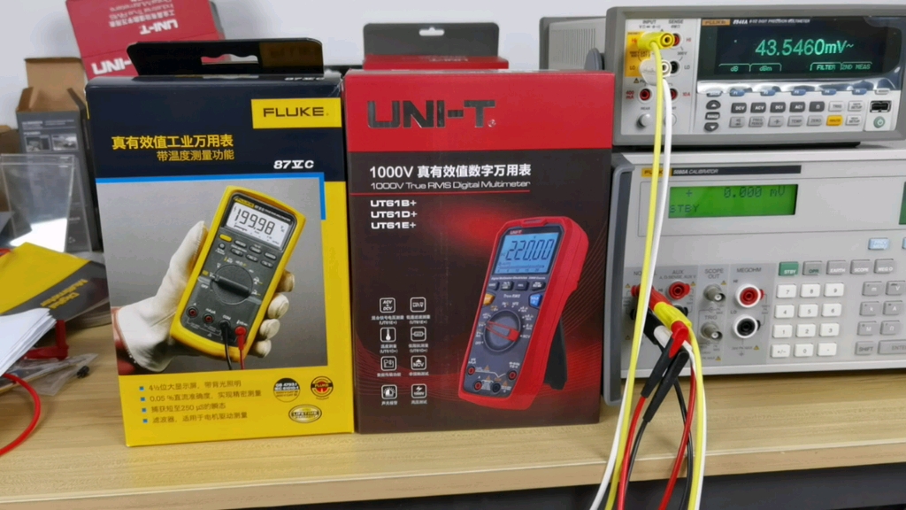 优利德22000字万用表对比FLUKE福禄克19999字四位半,开箱,交流电压