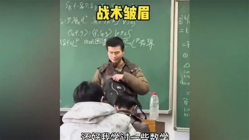 韦东奕采访被问: 获得百万奖金会给父母吗?耿直回答全场不淡定
