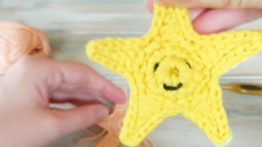 如何用钩针钩出五角星形教学!