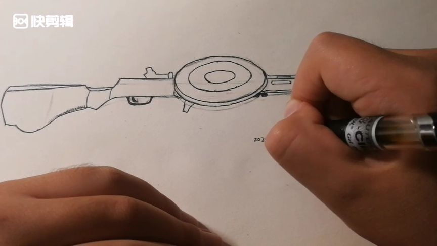 手绘DP-28轻机枪,找的图片太模糊,画不出细节