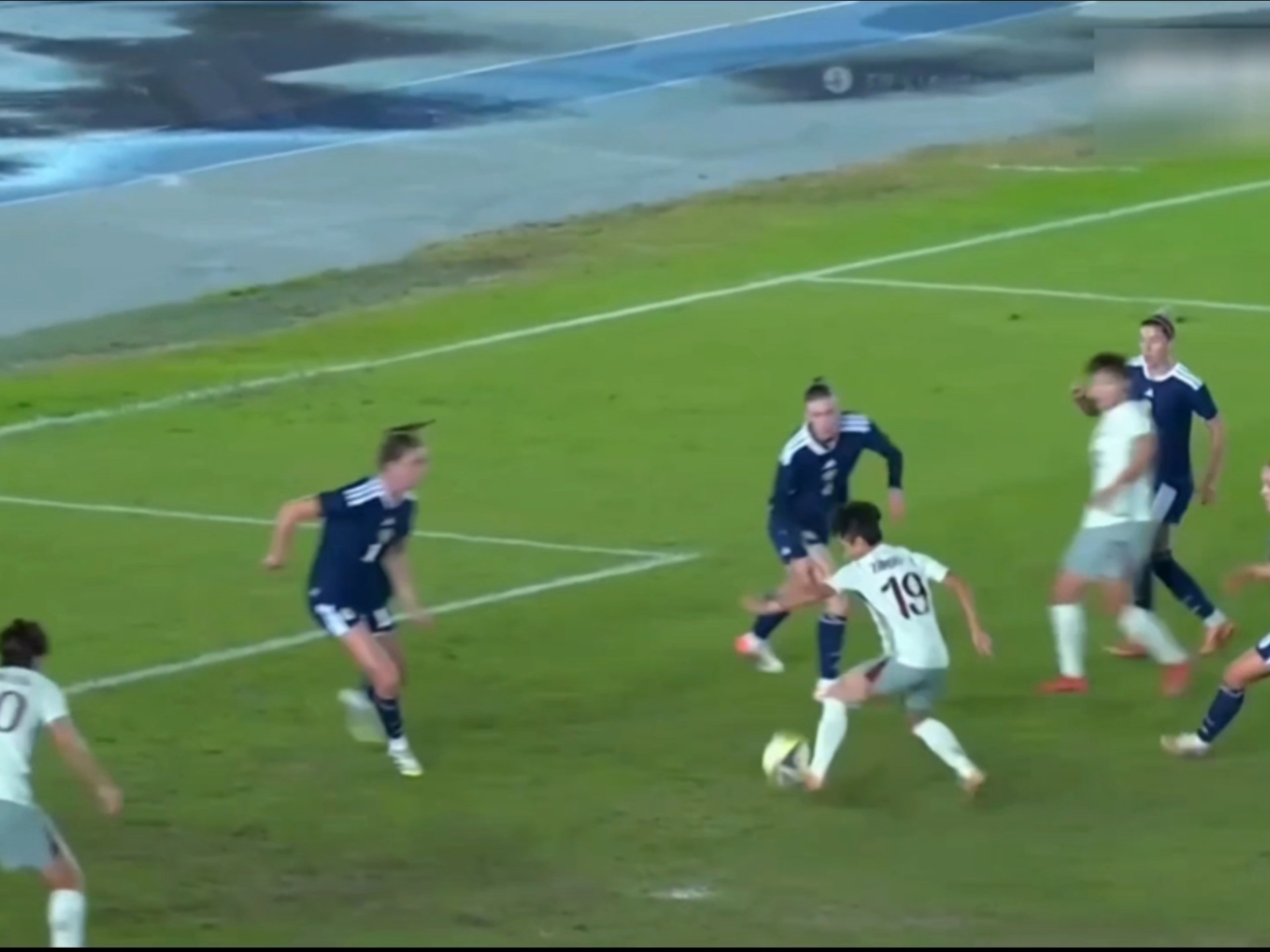 四分钟丢三球!中国女足2-3苏格兰 张琳艳首发传射独造两球