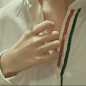 眼镜丶si宅 