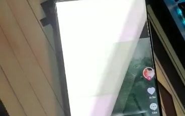 小米11手机闪屏