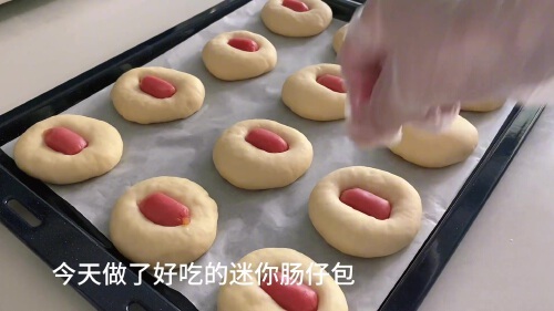 最近网上风很大的美的初见免预热烤箱P40,都说不用预热,控温