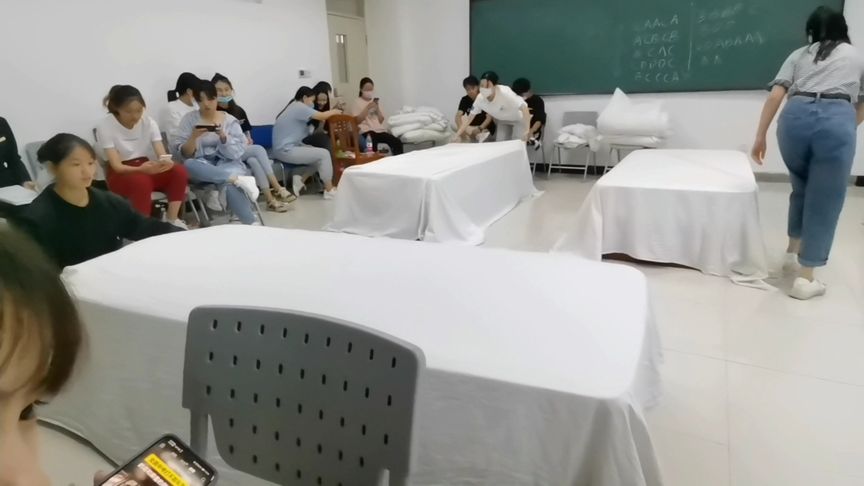 酒店客房实训#酒店铺床
