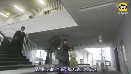 妻子机器人停止运作,丈夫守在身边数个月,用爱发电让她启动