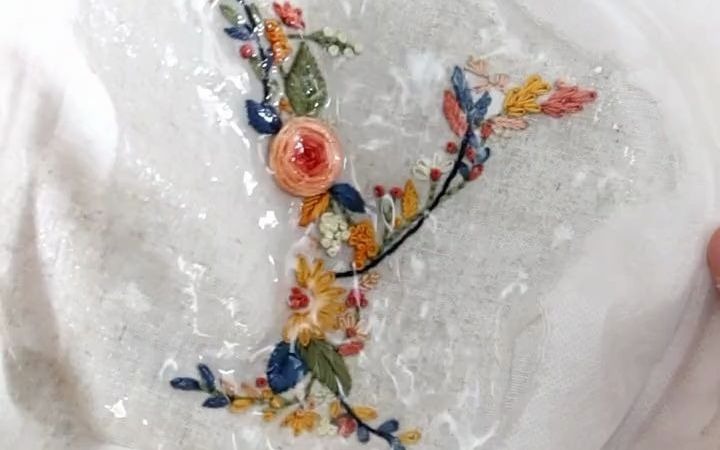 姓氏字母刺绣卫衣围巾不用画图绣遇水即溶的字母水溶布图案刺绣不...