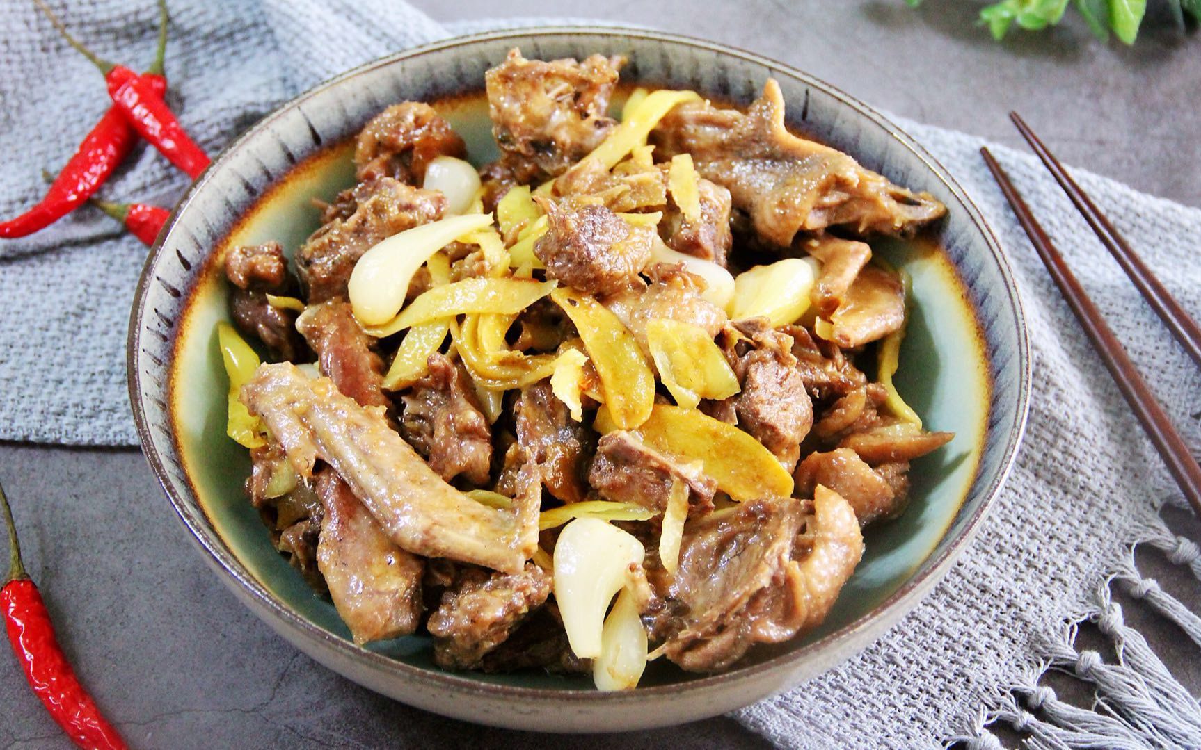 爱吃广西柠檬鸭的一定要收藏,做法和配方都很简单,一看就会