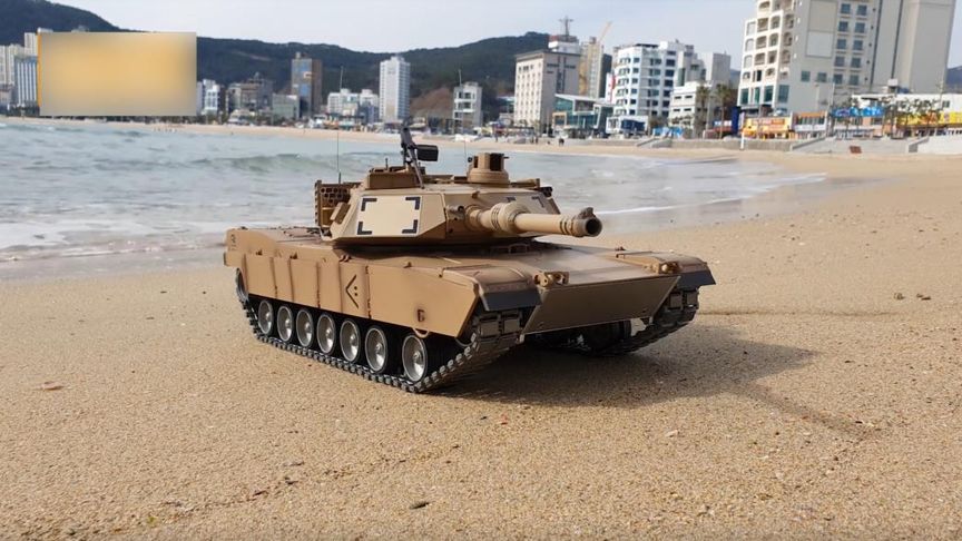 遥控坦克模型 海边沙滩 M1A2