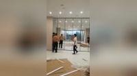 镜子活动隔断现场安装效果