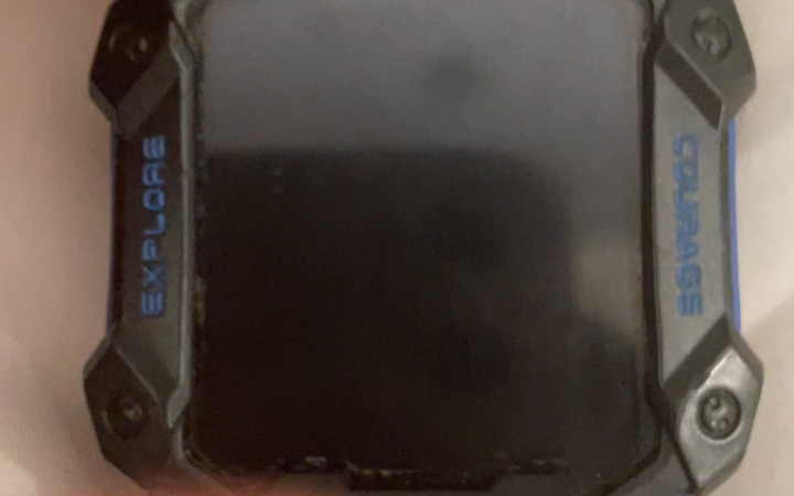 小天才手表那些没用,但是可以整蛊朋友的bug