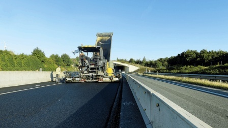 为何中国的高速公路不用钢筋混凝土铺设? 看完涨知识了