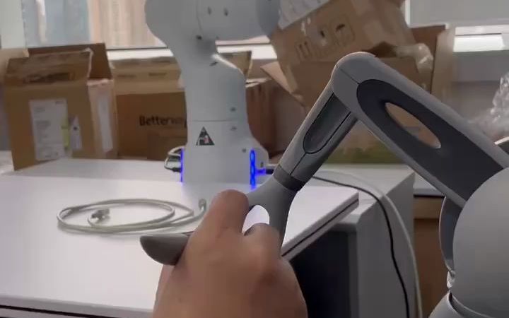 Touch力反馈设备摇杆机器人测试