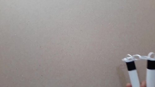 今天我们来制作一根双截棍!