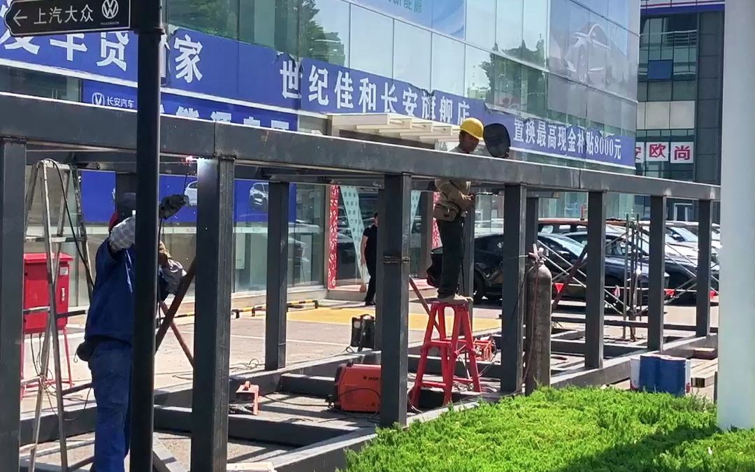 加装电梯,钢结构井道施工中