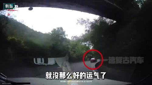 行车记录仪曝光惊魂瞬间!这些致命错误你可能也在犯