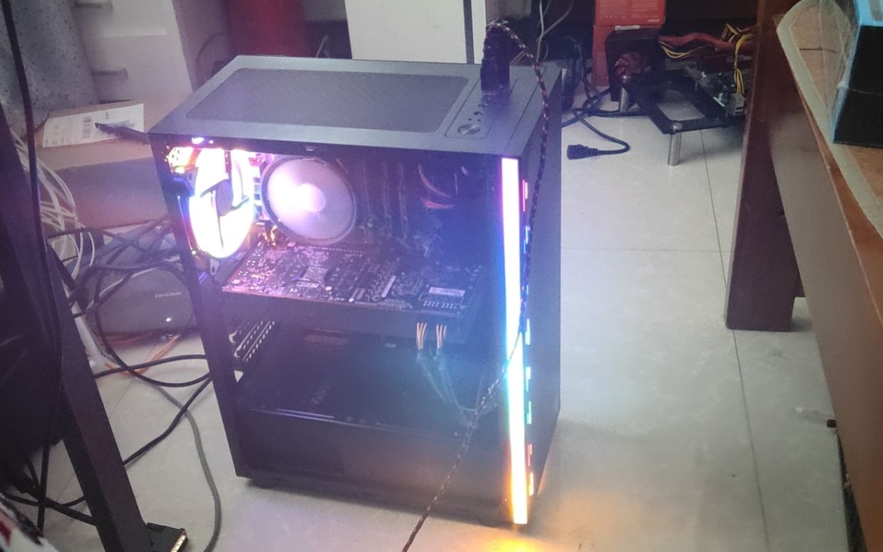 【上饶垃圾王】怎么给东北大哥安排台4200元50W跑分的主机还必须...