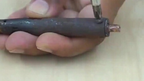用废旧工具做电焊枪,老师傅太有才了,这是强大的中国制造!