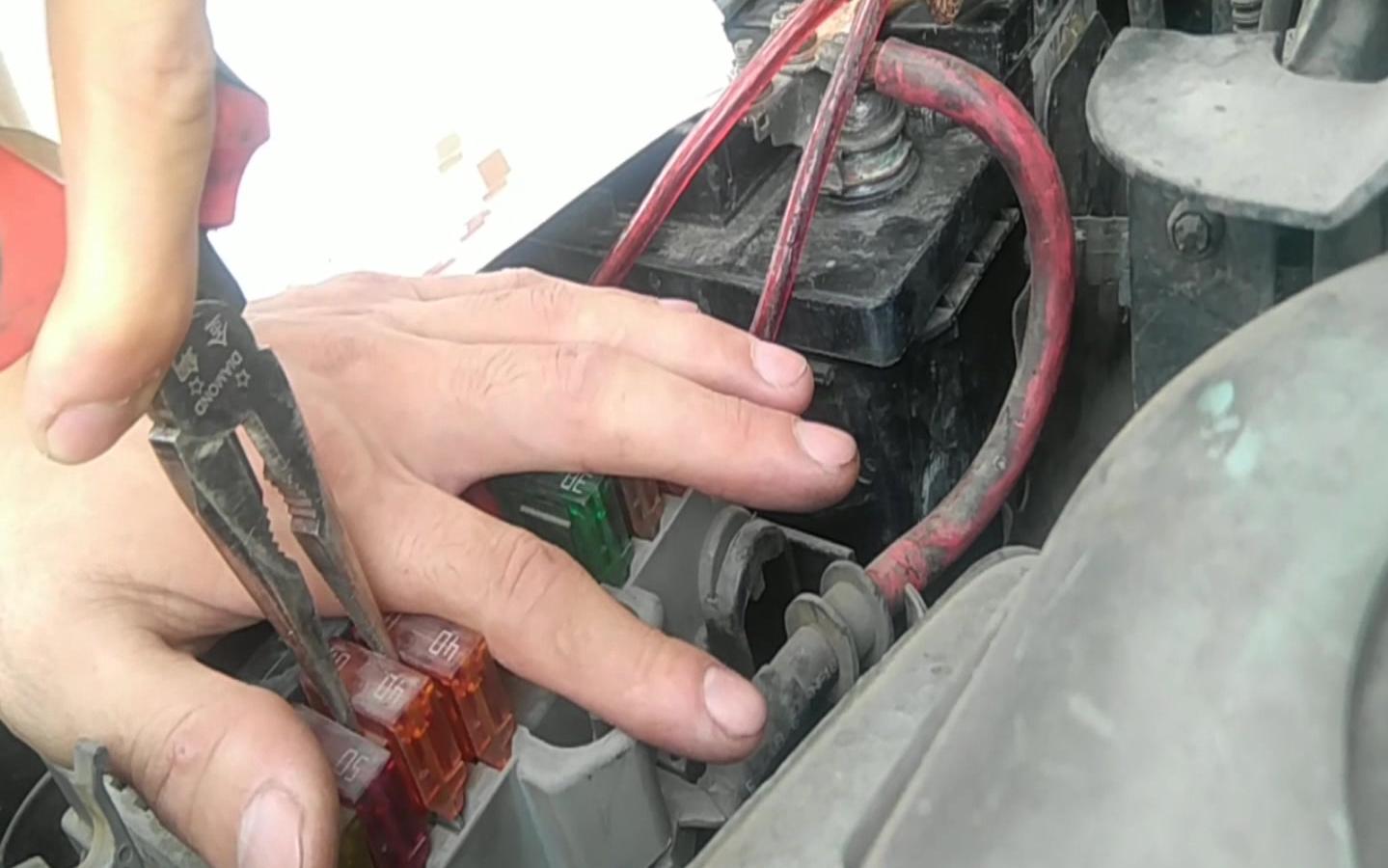 空调风扇不转?如何简单一步步排查问题