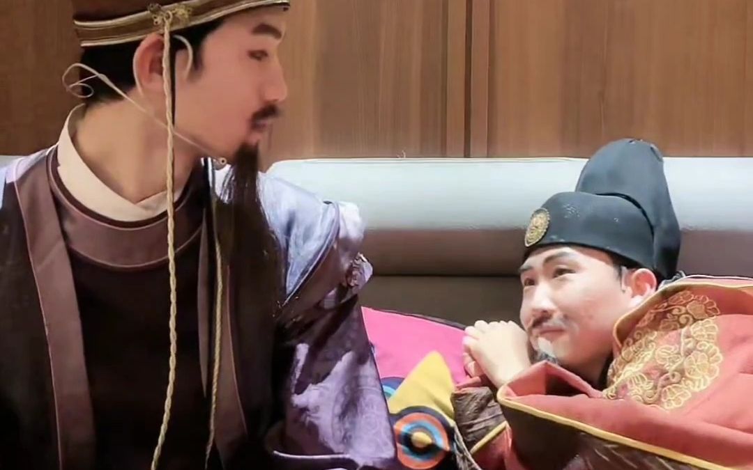 盛唐密盒5月31日晚直播片段 看动作猜成语-卧龙凤雏 房大人态度的...