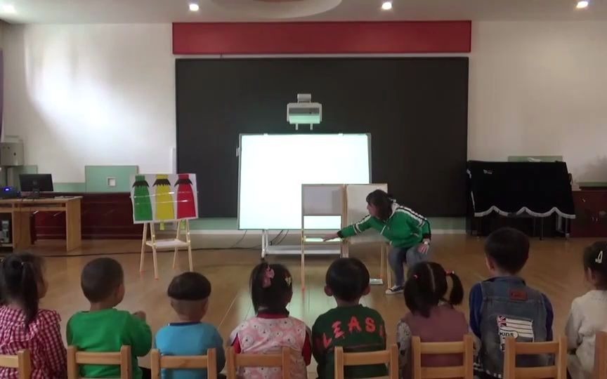 幼儿园公开课优质课小班语言《小老鼠学画画》课堂实录
