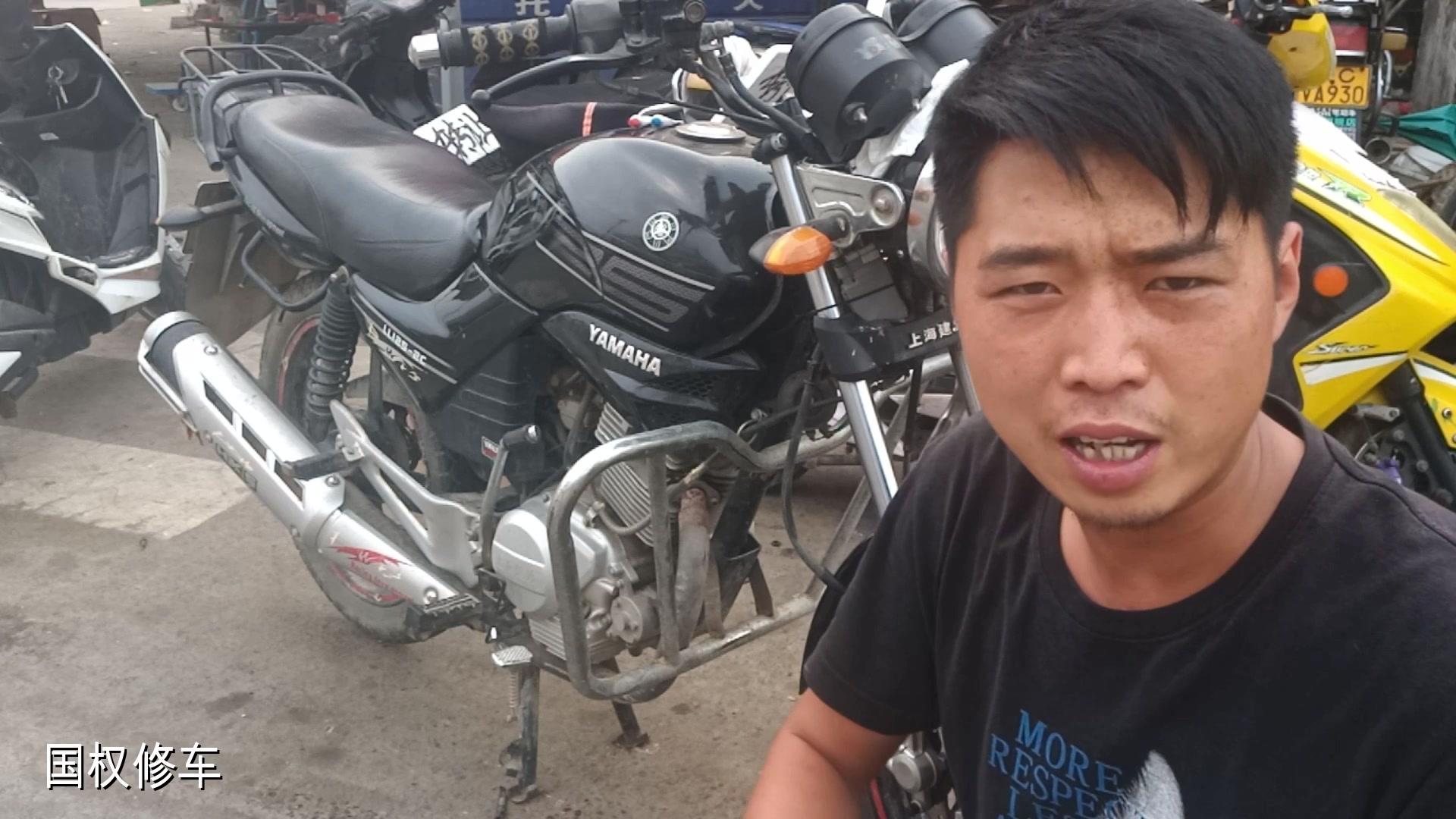 摩托车碟刹上泵玻璃坏了漏油怎么办?师傅教你一个硬币就可修好