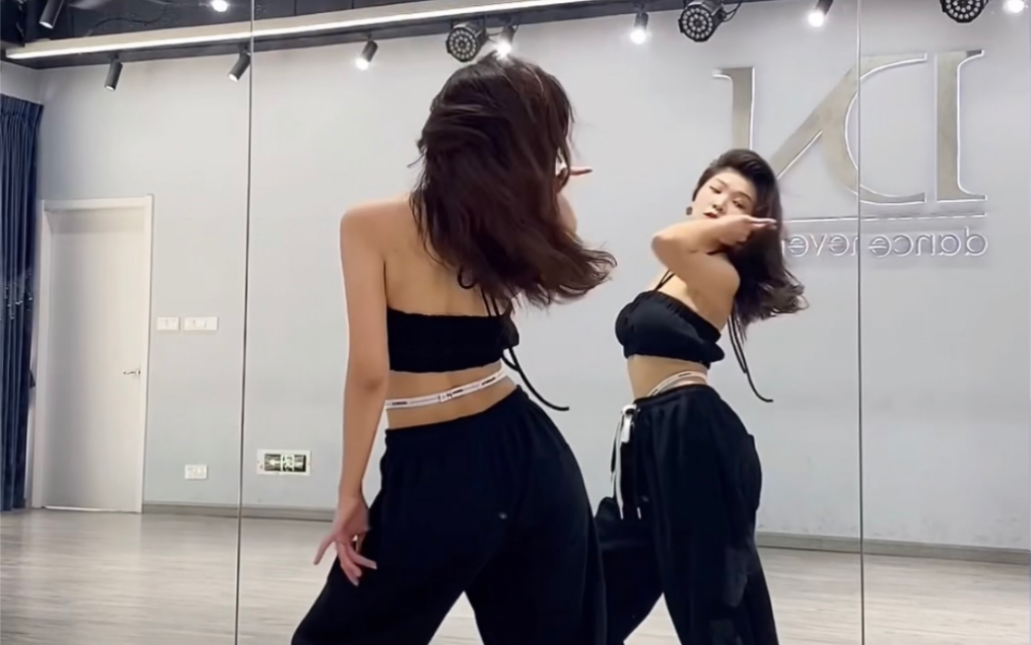 《dumb dumb》somi|副歌翻跳+教学