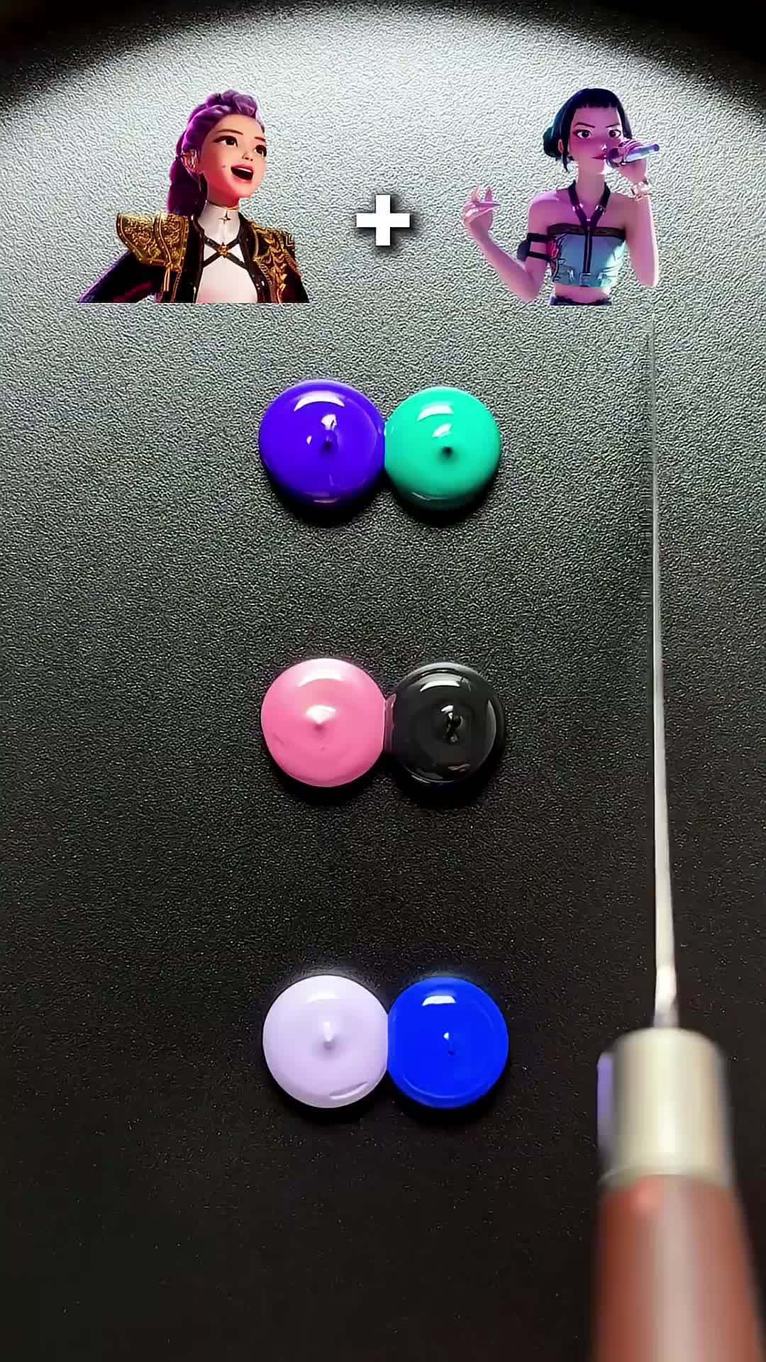 颜料绘卡通角色