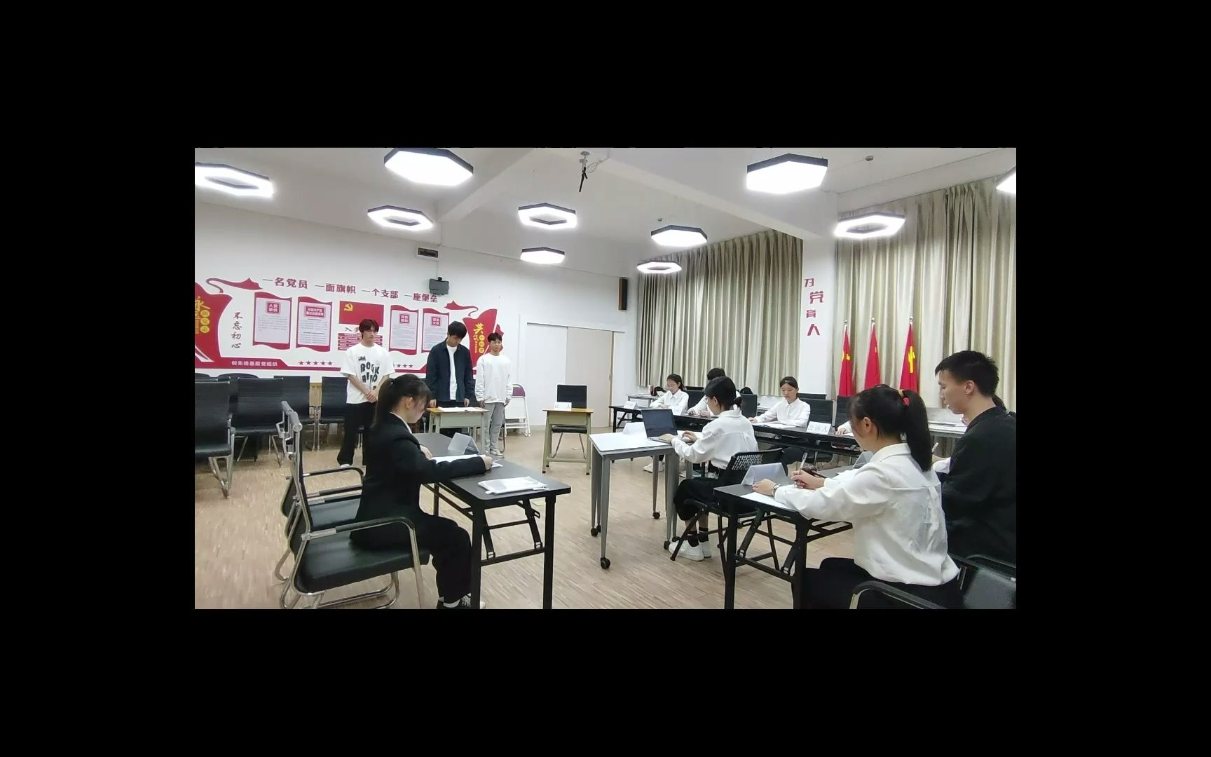 于欢案二审庭审现场 模拟法庭