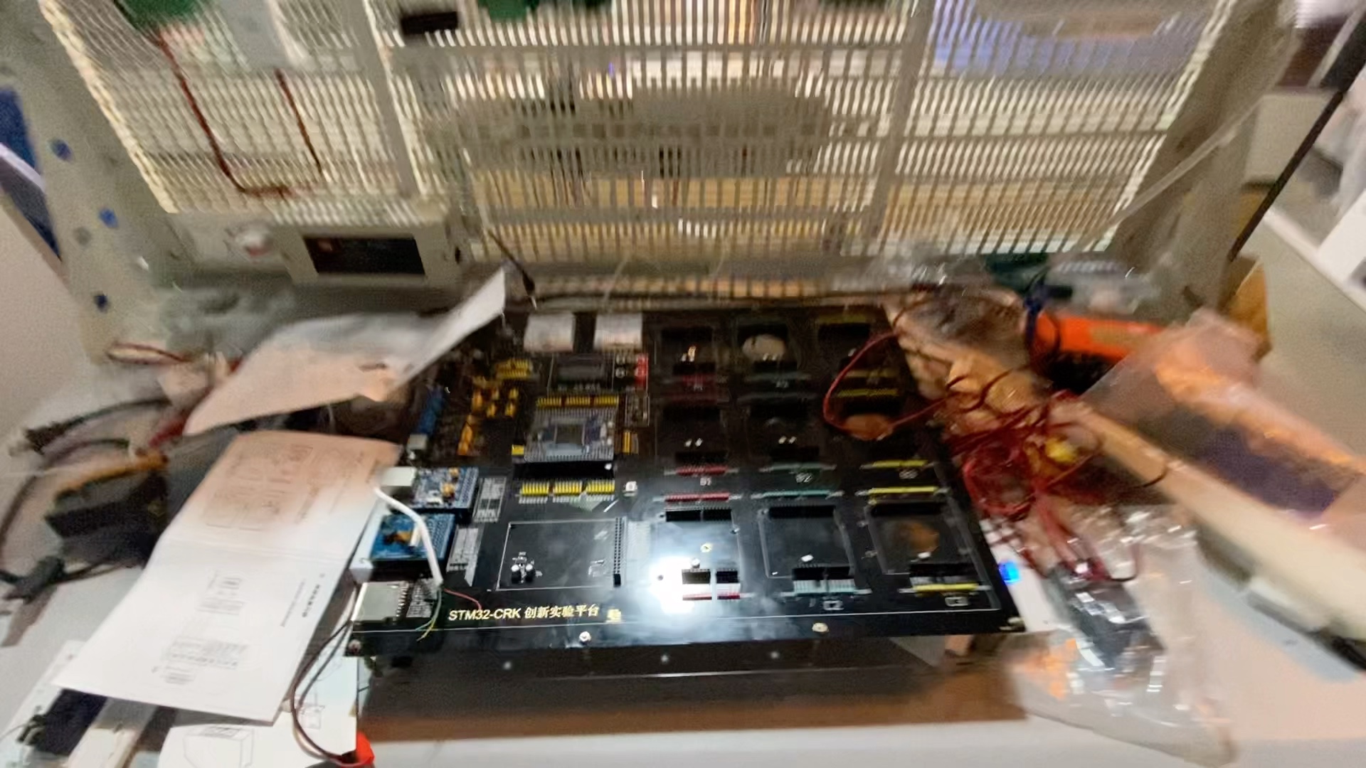 重庆STM32研发公司是什么样子的?带大家走进细看。